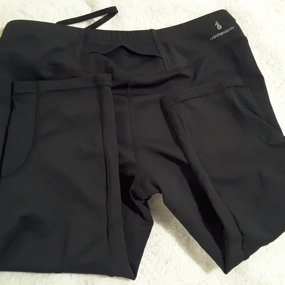 New Balance | Pants & Jumpsuits | New Balance Black Drawstring Knee ...